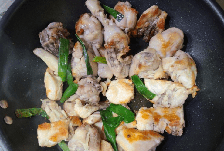 Korean Sweet & Spicy Chicken : receta fácil en una sola sartén